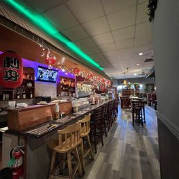 KING’S ASIAN CUISINE AND SUSHI BAR AND LOUNGE - Updated December 2025 ...