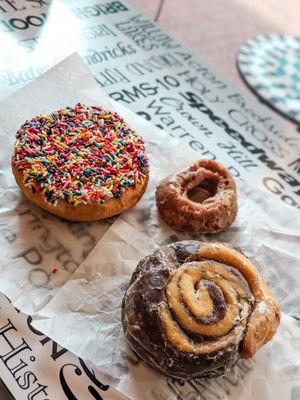 JACK’S DONUTS - 135 Photos & 129 Reviews - 135 W Market St ...