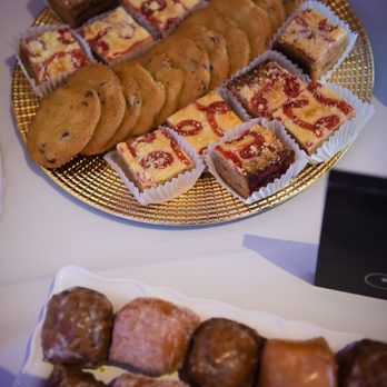 VG DONUTS & BAKERY - 1045 Photos & 1525 Reviews - 106 Aberdeen Dr ...