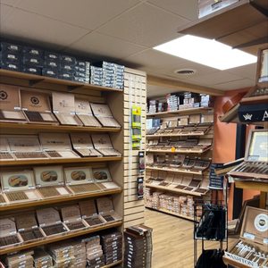 HOLT’S CIGAR COMPANY - Updated April 2025 - 72 Photos & 40 Reviews ...