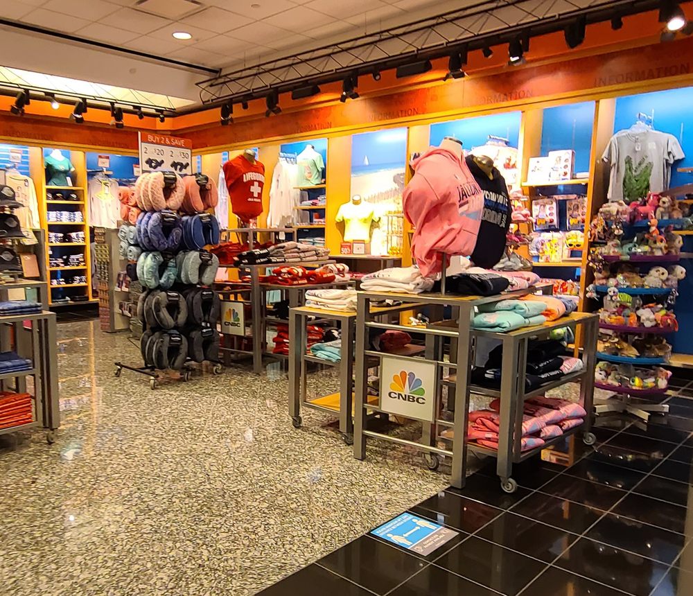 PARADIES SHOP - Updated November 2024 - 15 Photos - 2400 Yankee Clipper ...