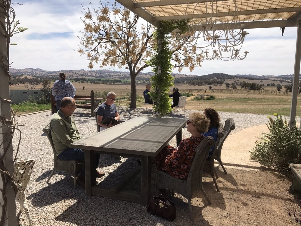 THE ZIN HOUSE - Updated March 2024 - 14 Photos - 329 Tinja Lane, Mudgee ...