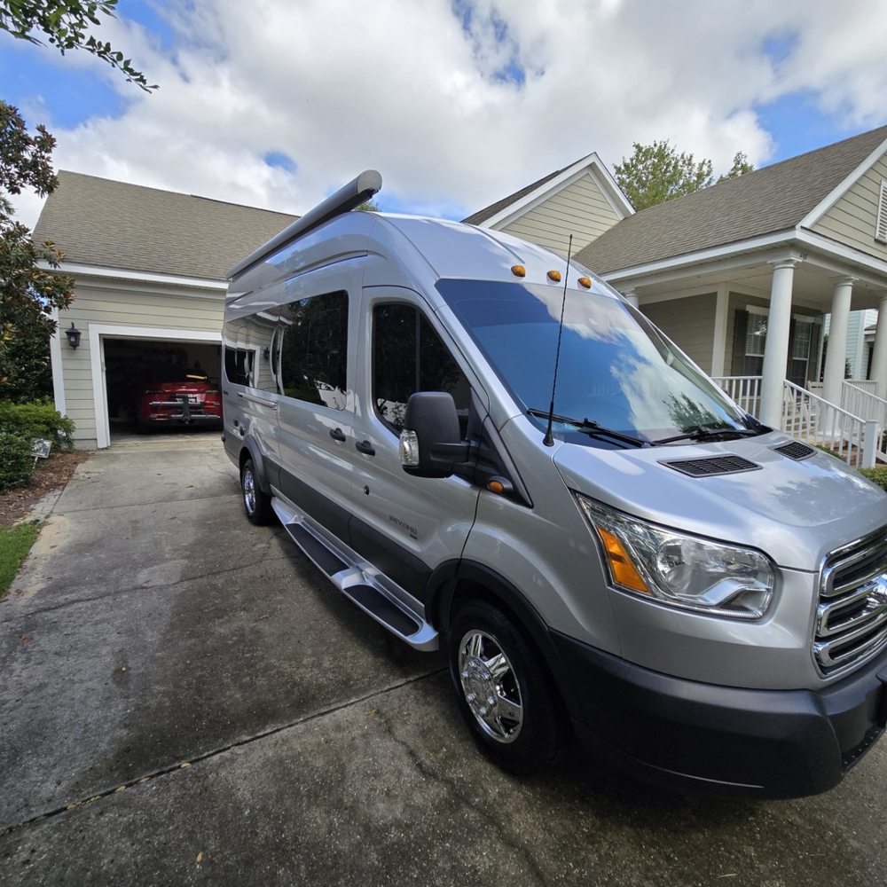 SPLISH SPLASH DETAILING SERVICE - Updated February 2025 - 17 Photos ...