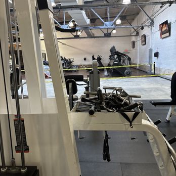 CRUNCH FITNESS - ALLSTON - Updated January 2026 - 20 Photos & 27 ...