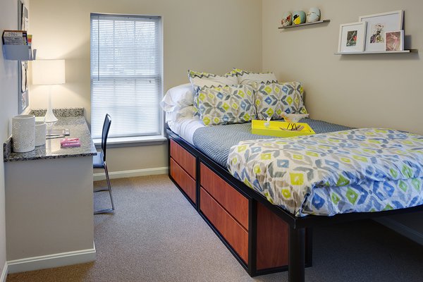 CAMPUS POINTE - Updated July 2025 - 17 Photos & 21 Reviews - 1841 ...