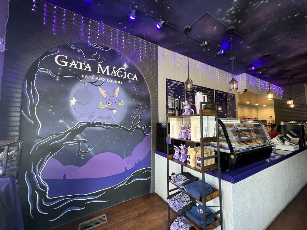 GATA MÁGICA CAFÉ AND LOUNGE - Updated September 2025 - 1762 N High St ...