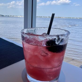 WATERFRONT - Updated June 2025 - 326 Photos & 319 Reviews - 131 SW ...