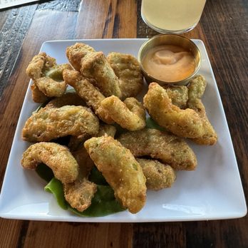 OFF MAIN - Updated December 2025 - 53 Photos & 50 Reviews - 610 5th Ave ...