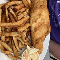 FISH AND SIPS - 71 Photos & 55 Reviews - 206 Hurontario Street ...
