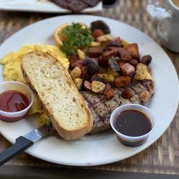 SWEET MAPLE - Updated August 2024 - 7666 Photos & 4899 Reviews - 2101 ...