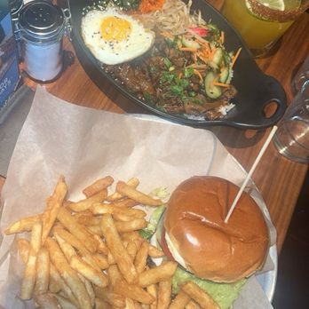 LAZY DOG RESTAURANT & BAR - Updated September 2025 - 744 Photos & 595 ...