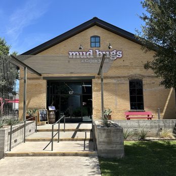 MUD BUGS A CAJUN JOINT - Updated February 2025 - 297 Photos & 296 ...