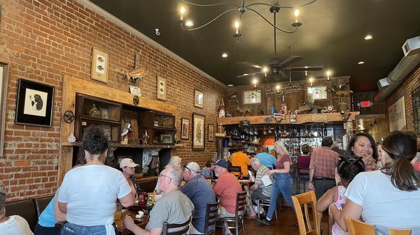 CLYDE’S TABLE AND TAVERN - Updated April 2025 - 254 Photos & 339 ...