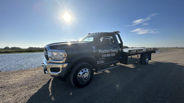 PHANTOM TOWING - Updated December 2025 - 29 Photos & 12 Reviews ...