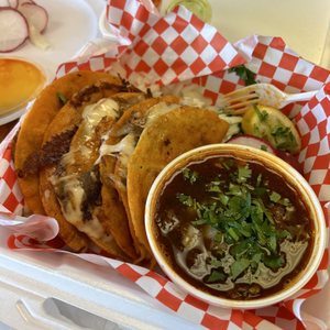 TRES BETOS TAQUERIA - 133 Photos & 94 Reviews - 2418 NE 28th St, Fort ...
