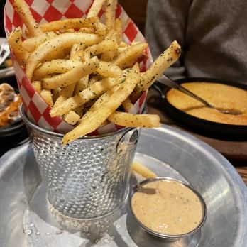 THE EAGLE OXMOOR - Updated April 2024 - 52 Photos & 32 Reviews - 7900 Shelbyville Rd, Louisville ...