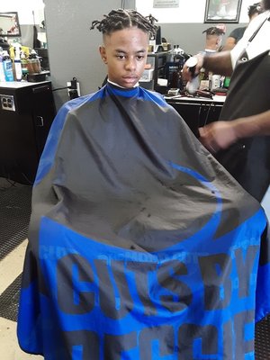 DIAMOND CUTZ - Updated October 2025 - 11 Photos - 4720 Western Ave ...