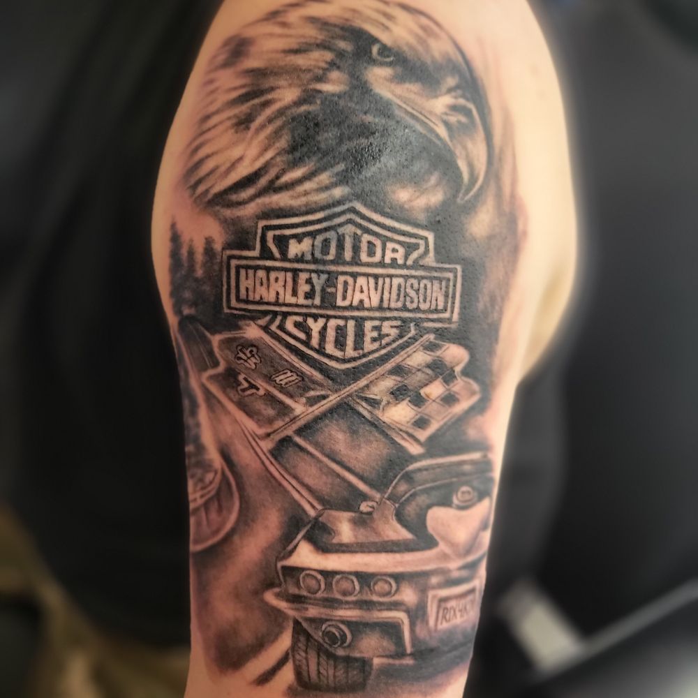 UNIVERSOUL INK TATTOO - Updated July 2025 - 17 Photos - 104 N 4th Ave ...