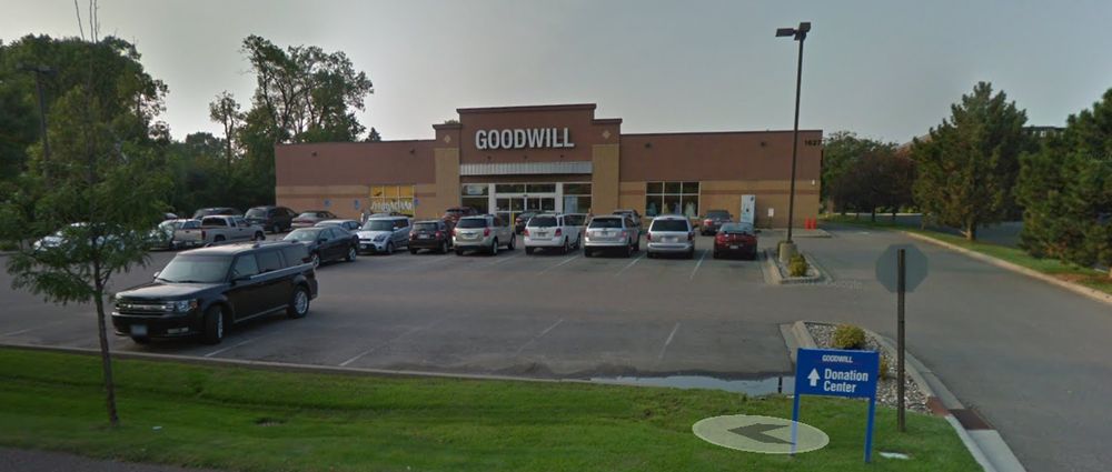 GOODWILL - ROSEVILLE: COUNTY ROAD B - Updated March 2025 - 16 Reviews ...