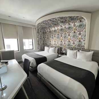 DREAM MIDTOWN - Updated January 2026 - 422 Photos & 400 Reviews - 210 W ...