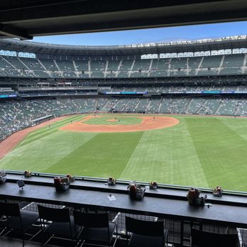 HIT IT HERE CAFE AND BAR - Updated January 2026 - 137 Photos & 86 ...