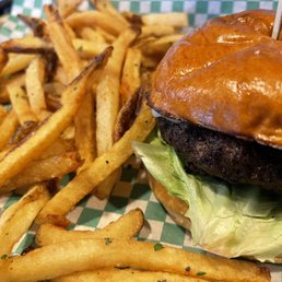 OLDE DOMINION TAVERN - Updated January 2026 - 77 Photos & 65 Reviews ...