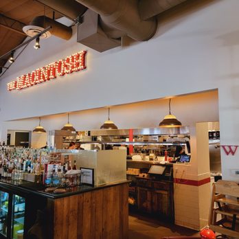 THE MACINTOSH - 1009 Photos & 1140 Reviews - 2119 E Camelback Rd ...