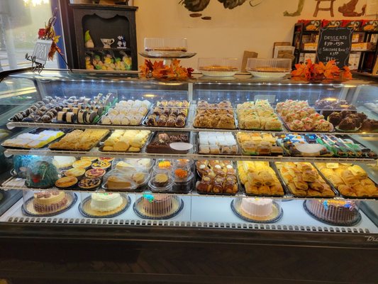 HILLCREST BAKERY - Updated October 2025 - 249 Photos & 306 Reviews ...