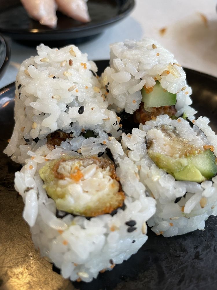 BITTYFISH SUSHI - Updated July 2025 - 222 Photos & 209 Reviews - 3000 184th St SW, Lynnwood ...