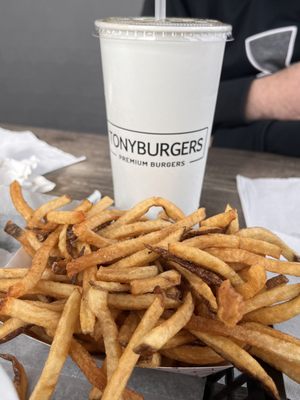 TONYBURGERS - HERRIMAN - Updated December 2025 - 20 Photos & 36 Reviews ...