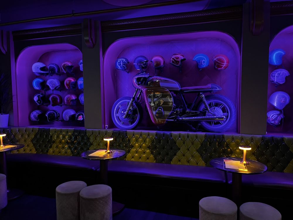 THE HOWLIN WOLF - Updated January 2026 - 150 Photos & 106 Reviews - 920 ...