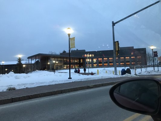 SNHU ARENA - 39 Photos & 45 Reviews - 555 Elm St, Manchester, New ...