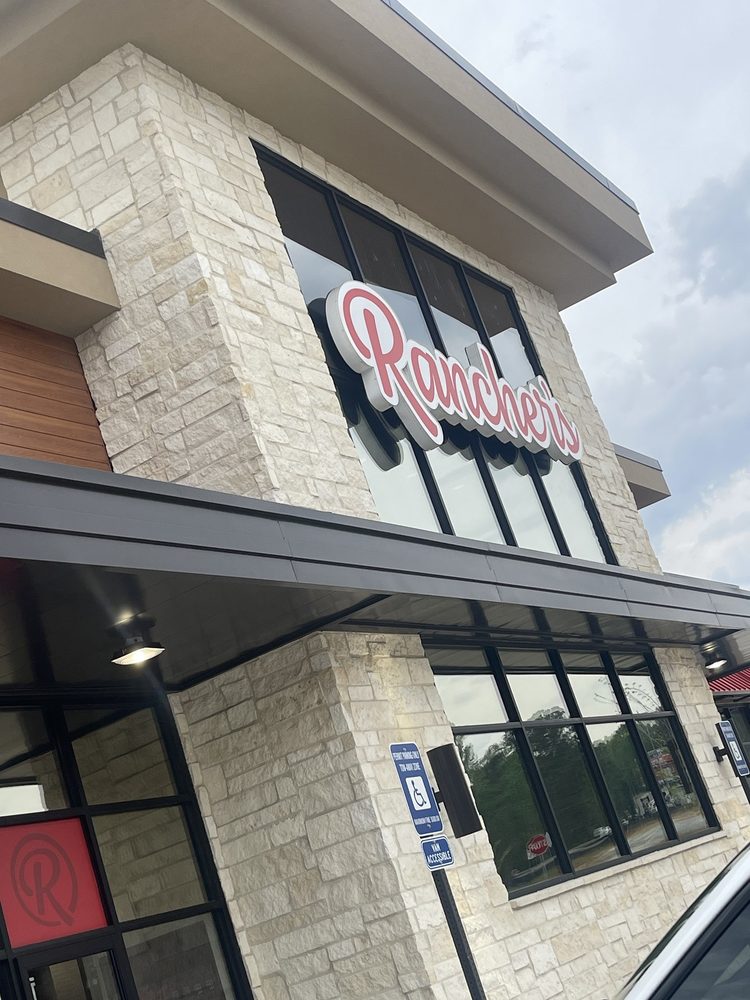 RANCHERS - Updated December 2025 - 12 Photos - 615 Landmark Pointe Blvd ...