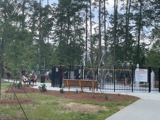 TWO BRIDGES PARK - Updated August 2024 - 13 Photos - 50 Perimeter ...