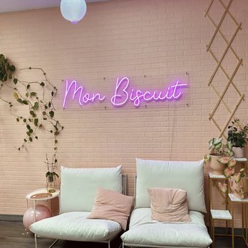 MON BISCUIT - Updated December 2024 - 25 Photos - 1200 Boulevard Rome ...