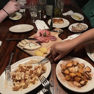 THE TEN BELLS - 228 Photos & 497 Reviews - 247 Broome St, New York, New ...