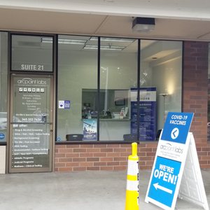 OPTUM - SMOKEY POINT WALK-IN CLINIC - Updated August 2025 - 2901 174th ...