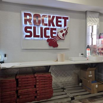 ROCKET SLICE - Updated October 2025 - 11 Reviews - 3918 W Touhy Ave ...