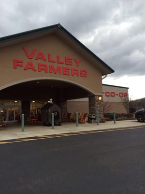 VALLEY FARMERS CO-OP - Updated August 2025 - 920 Congress Pkwy N ...
