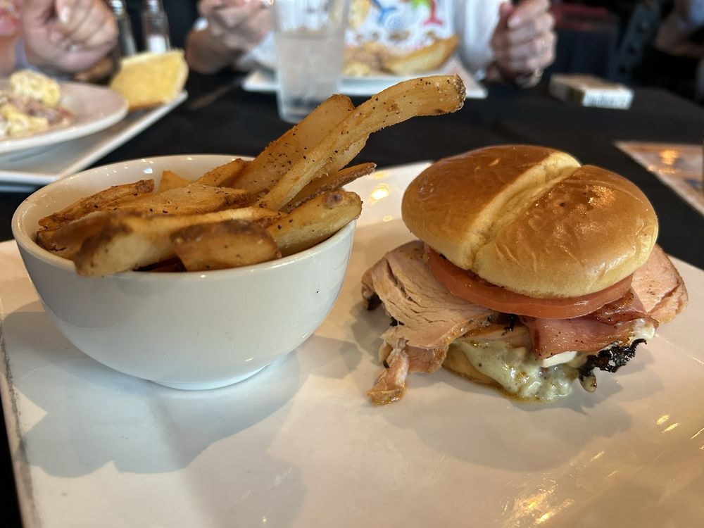 SOULCIAL KITCHEN - Updated January 2026 - 40 Photos & 25 Reviews - 127 ...