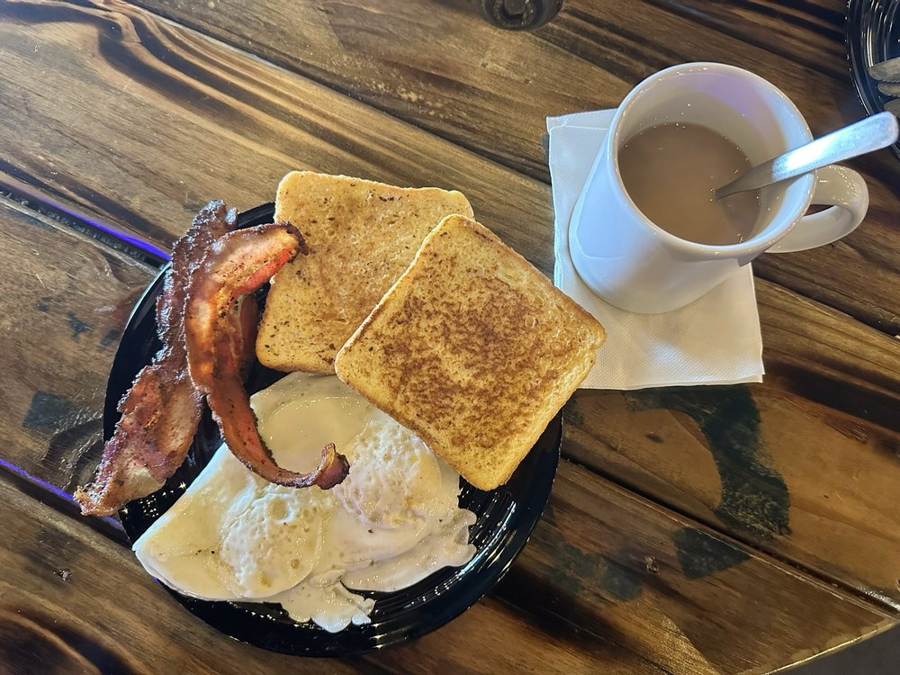 THE SALTY BEAVER - Updated January 2025 - 10 Photos - 1202 Commerce Ave ...