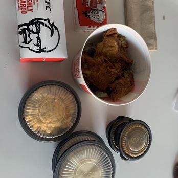 KFC - Updated December 2025 - 11 Photos & 55 Reviews - 877 E George ...
