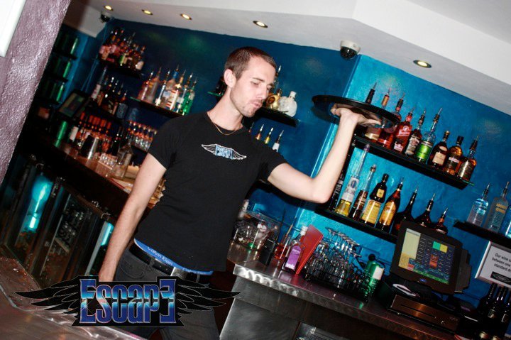 ESCAPE BAR & CLUB - Updated August 2025 - 2 Cavill Ave, Surfers ...