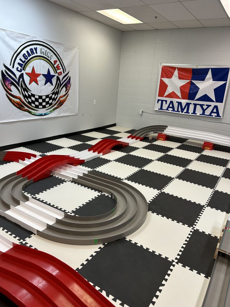 CALGARY MINI 4WD - Updated May 2024 - 11 Photos - 1324 36 Avenue NE ...