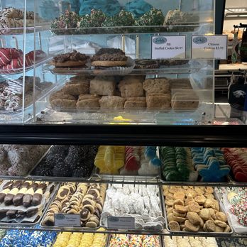 LOCHEL’S BAKERY - Updated March 2025 - 167 Photos & 204 Reviews - 57 S ...