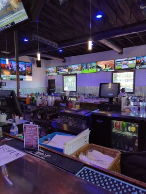 SEVEN SPORTS BAR & LOUNGE - Updated May 2026 - 78 Photos & 116 Reviews ...