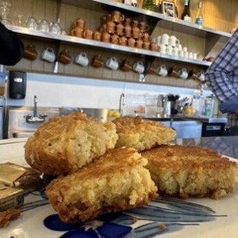 THE TOASTY BADGER - Updated April 2024 - 121 Photos & 41 Reviews - 2206 ...