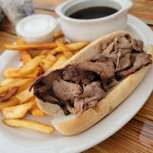 THE WOLF DEN BAR & GRILL - Updated December 2024 - 29 Photos - 501 ...