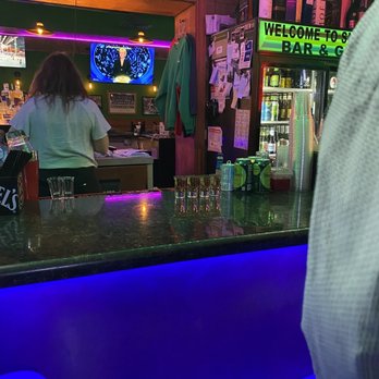 SNICKERS BAR & GRILL - Updated October 2025 - 135 Photos & 271 Reviews ...