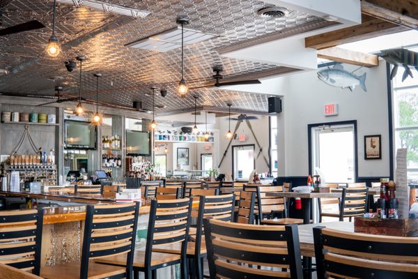 FINS ALE HOUSE & RAW BAR - WEST FENWICK - Updated October 2025 - 53 ...